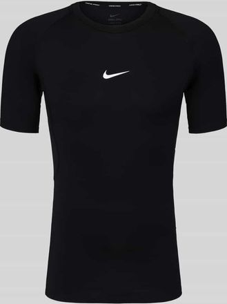 Nike Slim Fit Sport-T-Shirt mit Label-Print