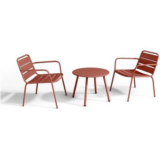 Vente-Unique Salon de jardin en m&eacute;tal - 2 fauteuils bas empilables et une table dappoint ronde - Terracotta - MIRMANDE de MYLIA