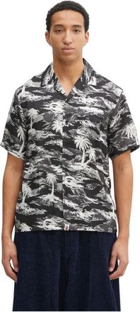A Bathing Ape A Bathing Ape, Homme, Chemises, Multicolore, Taille: M Chemise &agrave; col ouvert imprim&eacute; palmier camouflage