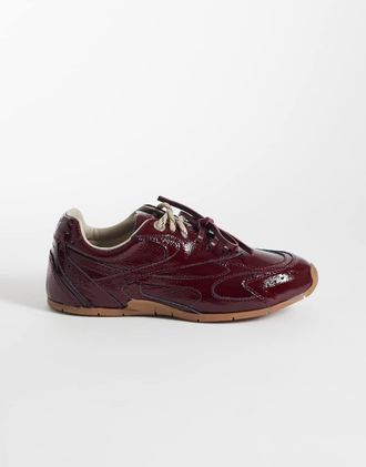 Bronx Myr-aa - Sneaker in burgunderroter Lackoptik