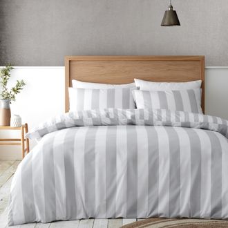 Catherine Lansfield Cove Stripe Wende-Bettwäsche-Set mit Kissenbezügen, für Kingsize-Bett, Silbergrau