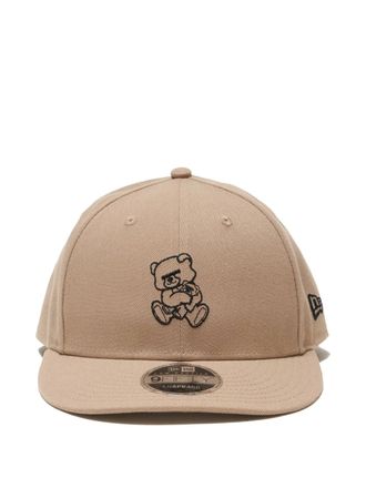 Undercover casquette New Era 9Fifty &agrave; broderie ourson - Tons neutres