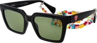 Guess Sonnenbrille mit Perlenakzent