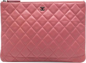 Chanel Clutches - Medium Quilted Lambskin O Case Clutch - Gr. unisize - in Gold - für Damen