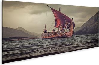 Islandburner Bild auf Leinwand Wikinger Gruppe im Schiff vor Drakkar mit Bergen im Hintergrund auf dem Meer Leinwandbild Poster Wandbild Bilder