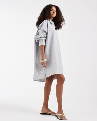 & Other Stories Robe chemise en coton &agrave; rayures - Gris