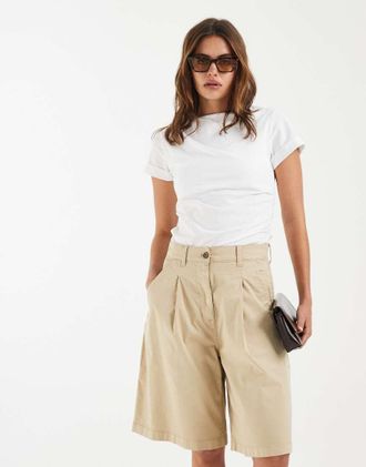 Tommy Jeans Short chino long &agrave; taille haute - Beige-Neutral