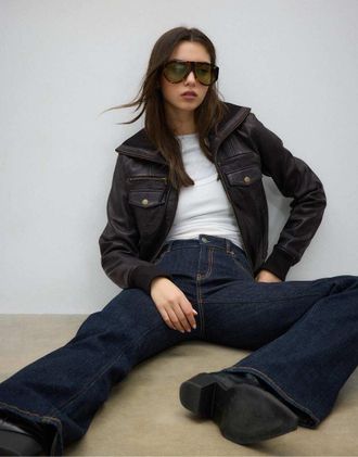 Stradivarius Gerippte Lederjacke in Schwarz