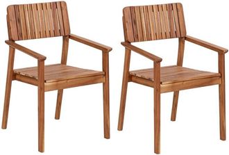 Beliani Gartenstuhl 2er Set Hellbraun Akazenholz mit Armlehnen Hohe R&uuml;ckenlehne Lattenoptik Stapelbar Runstikales Design Outdoor Terrasse Garten