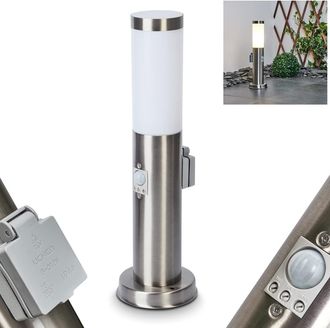 HOFSTEIN Au&szlig;enwegeleuchte Sessa mit Bewegungsmelder u. Steckdose, Sockelleuchte aus Metall/Kunststoff in Nickel-matt/Wei&szlig;, Wegeleuchte 45,5 cm, Gartenlampe m. 