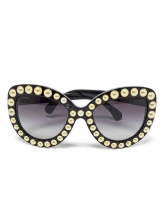Chanel lunettes de soleil &agrave; monture papillon - Noir