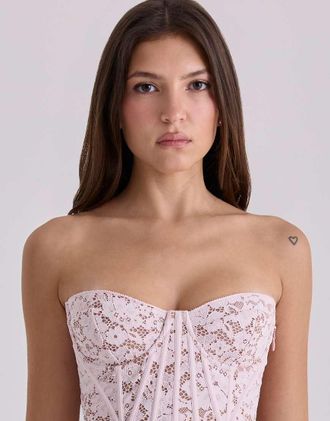 House of CB Solaine - Korsett-Oberteil aus floraler Spitze in Babyrosa mit St&auml;bchen