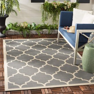 Safavieh Geometrisch Teppich f&uuml;r Innen - & Au&szlig;enbereich - Courtyard Collection, Kurzer Flor, Anthrazit und Beige, 201 X 290 cm