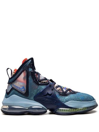 Nike baskets montantes LeBron 19 Blackened Blue - Bleu