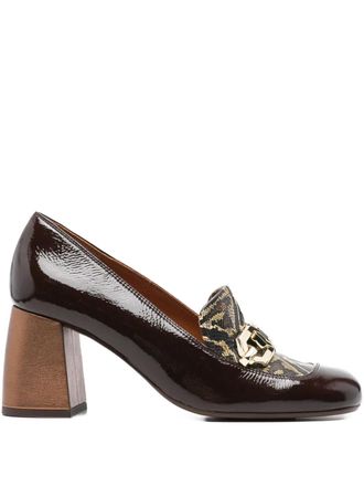 Chie Mihara escarpins à détail de chaîne 85 - Marron