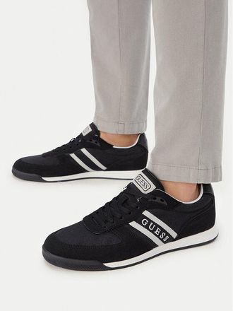 Guess Sneakers FMTDIV SUE12 Schwarz