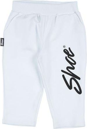 Shoe BAS - Pantalons sur YOOX.COM