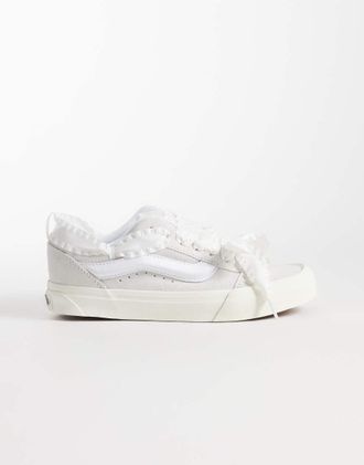 Vans Knu Skool - Sneaker in Wei&szlig; mit Spitzendetails