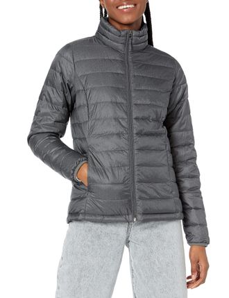 Amazon Essentials Damen Leichte, langärmelige, wasserabweisende, packbare Pufferjacke (in Übergröße erhältlich), Dunkelgrau Meliert, M