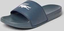 Lacoste Badeschuhe mit Logo Print Modell SERVE SLIDE