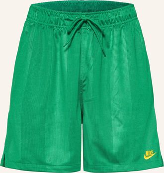 Nike Shorts Club Flow gruen