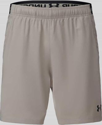 Under Armour Regular Fit Sportshorts mit Logo-Print