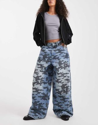 Collusion X007 XL - Weite Jeans mit niedrigem Bund und Military-Muster-Bunt