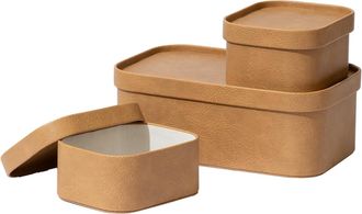 La Jol&iacute;e Muse La Jolie Muse Aufbewahrungsboxen aus veganem Leder mit Deckel, 3er-Set dekorativer Aufbewahrungsbeh&auml;lter, stapelbare Ordnungsbox, Karamell