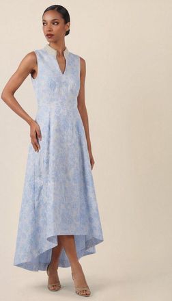 Apart Abendkleid mit Perlenkragen