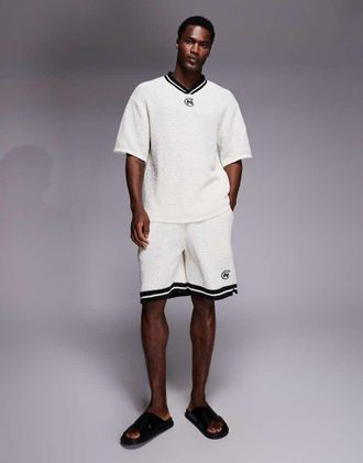 Good For Nothing Maillot de hockey densemble oversize en maille avec broderies au dos - Blanc cass&eacute;