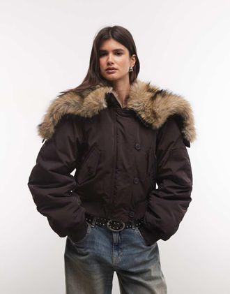 Weekday bomber court avec capuche zipp&eacute;e en faux-fur marron fonc&eacute;