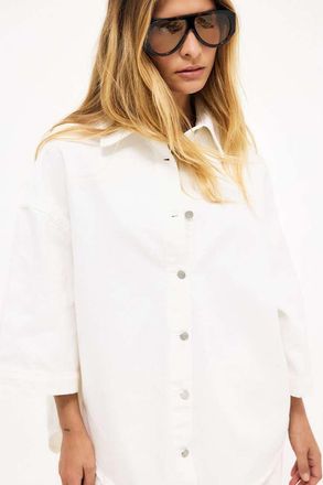 NA-KD Chemise oversize en jean &agrave; manches courtes - Blanc