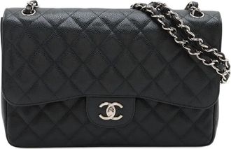 Chanel sac porté épaule Caviar Double Flap (2012) - Noir