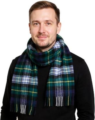 Hamilton Kilts &Eacute;charpe en laine dagneau 100% tartan &eacute;cossais, ch&acirc;le dhiver doux et luxueux avec pompons, Green Stewart