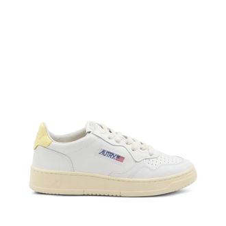 Autry Femme, Chaussures, Blanc, Taille: 39 EU Medalist Low Leather Baskets