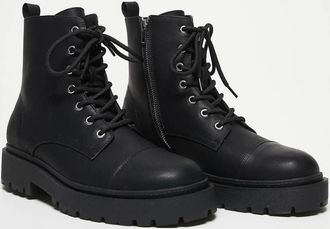 Asos Bottes &agrave; lacets avec semelle crant&eacute;e et d&eacute;tails argent&eacute;s - Noir