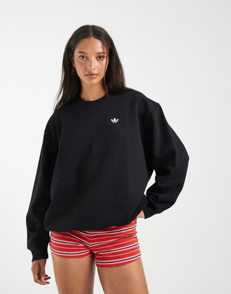adidas Originals Essentials - Langes Fleece-Sweatshirt in Schwarz mit Rundhalsausschnitt