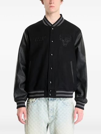 New Era x NBA Chicago Bulls Bomberjacke - Schwarz