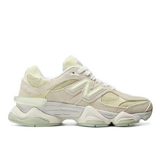 New Balance Unisex 9060 in Braun/Beige, Wildleder/Mesh, Gr&ouml;&szlig;e 37.5