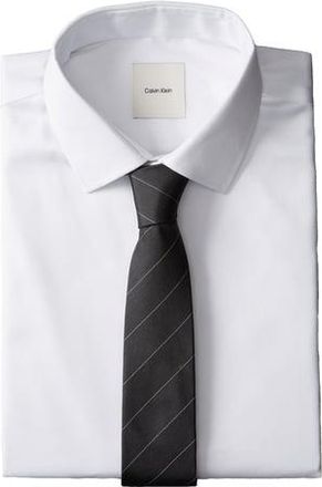 Calvin Klein Cravate ray&eacute;e