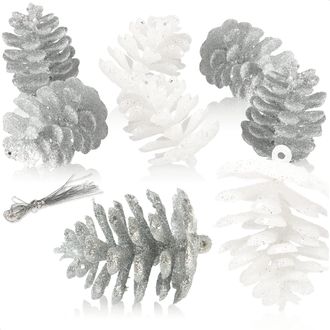 Com-Four 8X Christbaumanh&auml;nger Tannenzapfen - Christbaumschmuck zum Anh&auml;ngen - Weihnachtsbaum-Anh&auml;nger in Zapfen-Form - bruchfest (silberfarben/wei&szlig; - Zapfen)