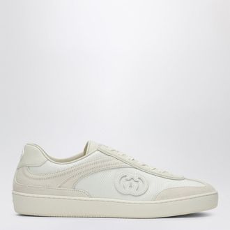 Gucci Sneakers mit &uuml;berkreuztem GG aus wei&szlig;em Leder und Mesh
