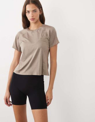 The North Face Jaida T-Shirt mit kurzen &Auml;rmeln in meliertem Grau