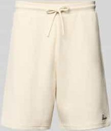 Review Shorts mit Strukturmuster