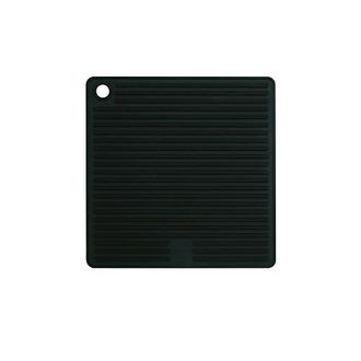 Mastrad Manique Carr&eacute;e - En Silicone - Rainures Anti-D&eacute;rapantes - Tr&egrave;s R&eacute;sistant - Noir - 18x18cm