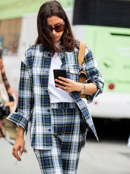 Shacket: Der neue Modetrend zur Hemdjacke  