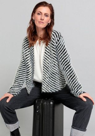 bianca Strickjacke VALENTE in angesagtem Effektgarn, schwarz und wei&szlig;