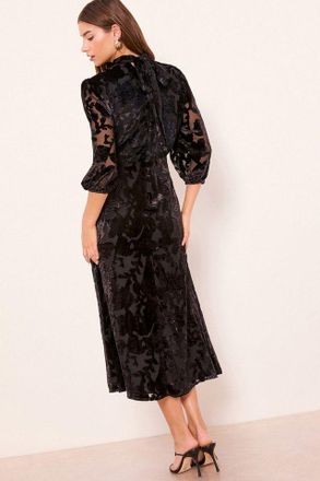 Lipsy Midikleid Lipsy Midikleid aus Samt mit Puff&auml;rmeln, Regular (1-tlg)