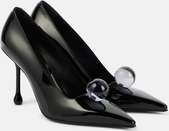 Jimmy Choo London Verzierte Pumps Orb 95 aus Lackleder