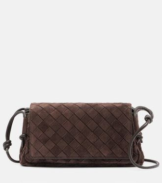 Bottega Veneta Schultertasche Nottourno aus Veloursleder
